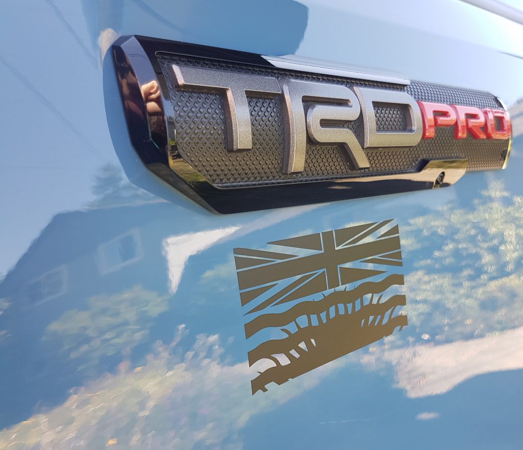 Canada and BC Flag Vinyl Vehicle Decals – Trailmarkers